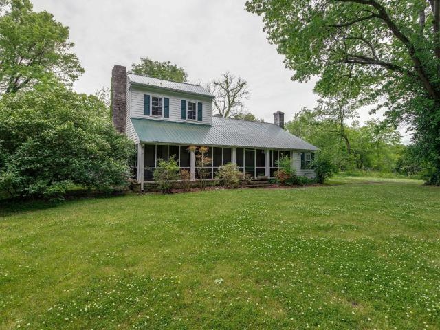 3088 Hillsboro Rd