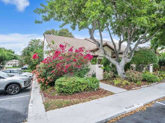3088 Inglewood Ter, Boca Raton, FL 33431 | MLS #R11168 | Compass