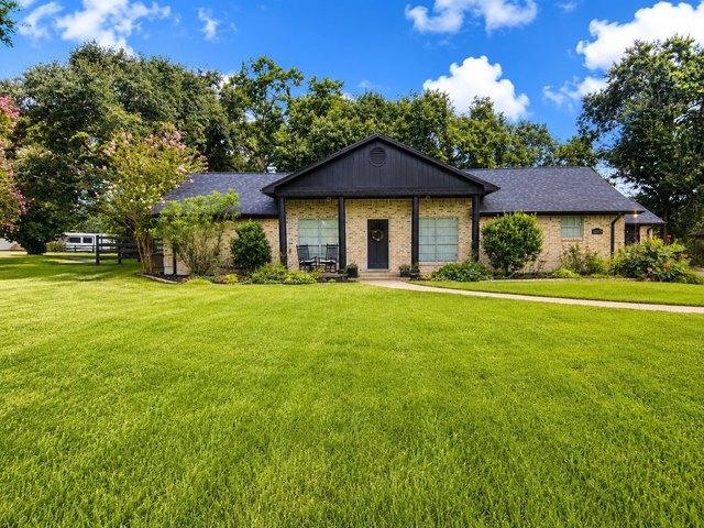 30819 Quinn Rd, Tomball, TX 77375