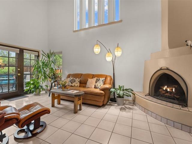 3081 Plaza Blanca, Santa Fe, NM 87507
