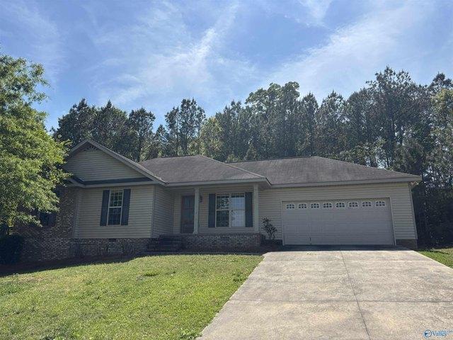 3083 Lakeview Cir, Southside, AL 35907