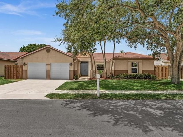 3083 Lillian Ln, Margate, FL 33063