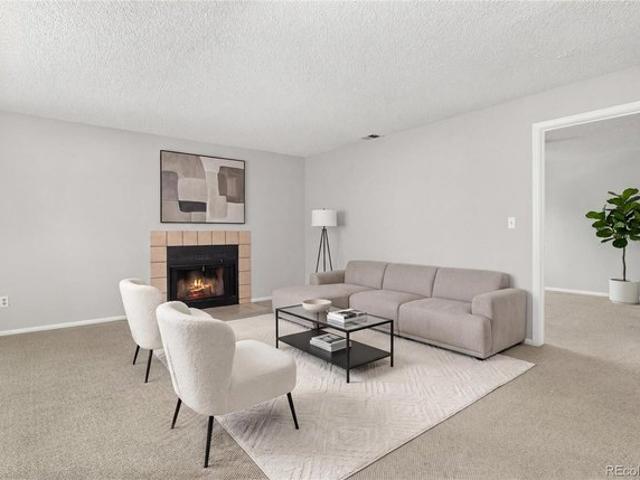 3083 S Ursula Cir Apt 201, Aurora, CO 80014