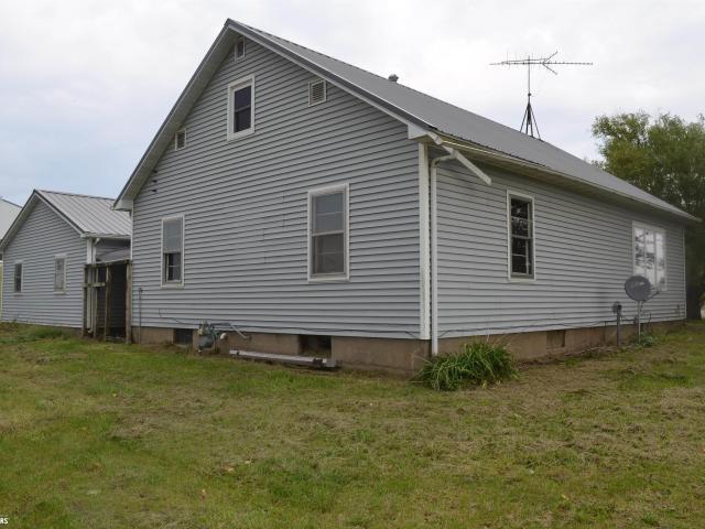 3083 Th Street