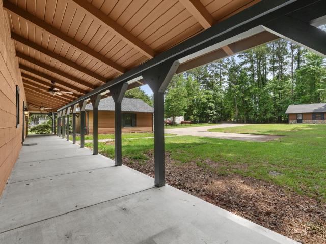 3083 Wildhorse Dr