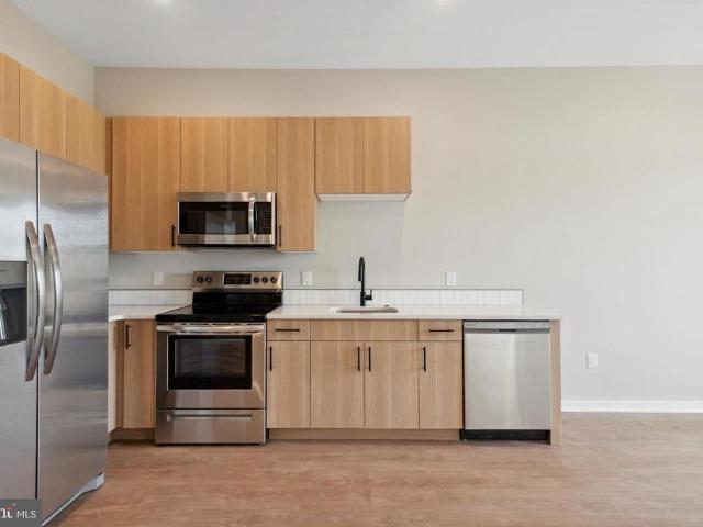 308 00 W Chelten Avenue # 403
