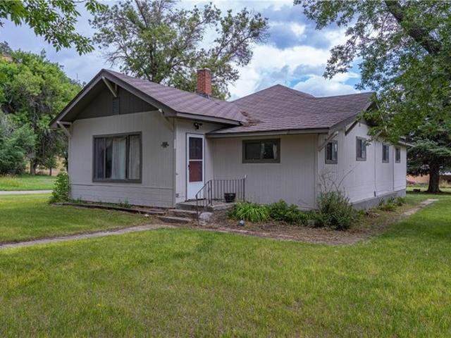 308 1st St N, Ryegate, MT 59074