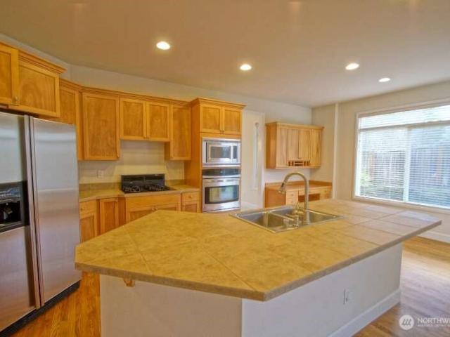 308 239th Way SE