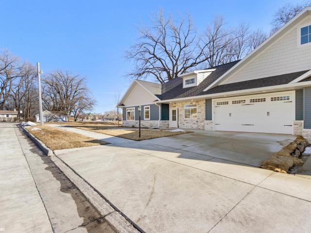 308 27th PL S