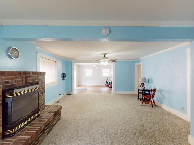 308 2nd Street SE