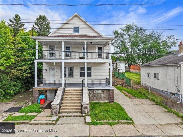 308 310 Willow St, Dunmore, PA 18512