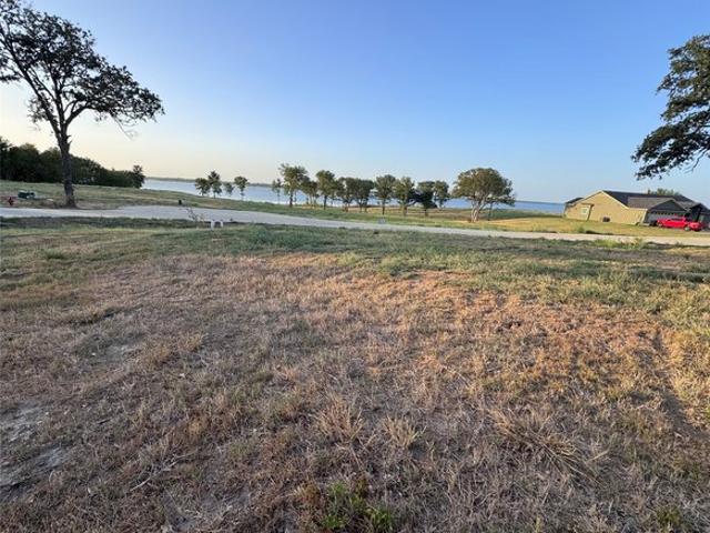 308 Caro Dr, West Tawakoni, TX 75474