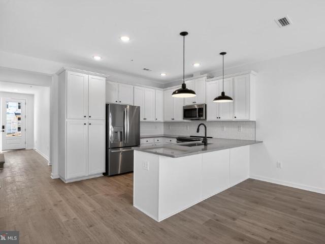 308 Clement Loop