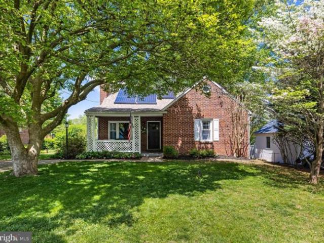 308 Anita Dr, Westminster, MD 21157