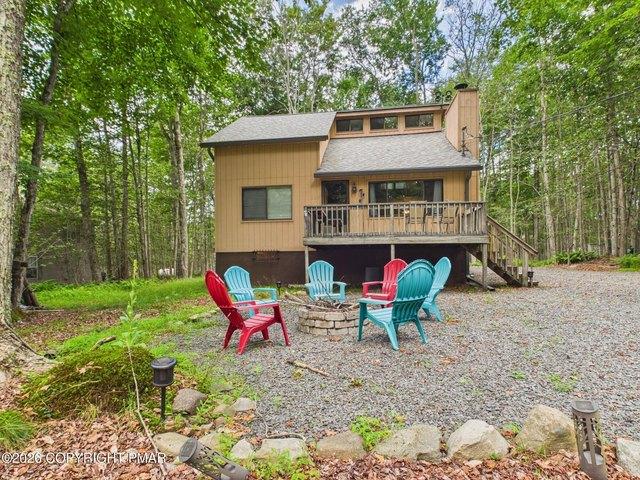 308 Arapaho Dr, Pocono Lake, PA 18347