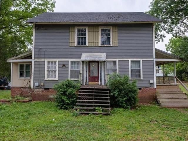 308 Ave C SE, Lindale, GA 30147