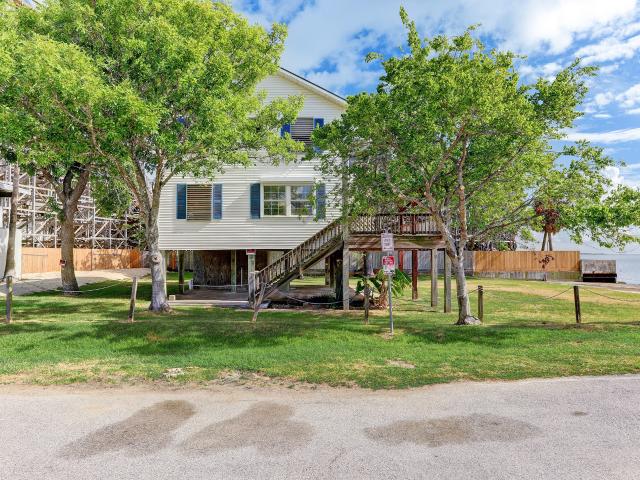 308 Bay Avenue