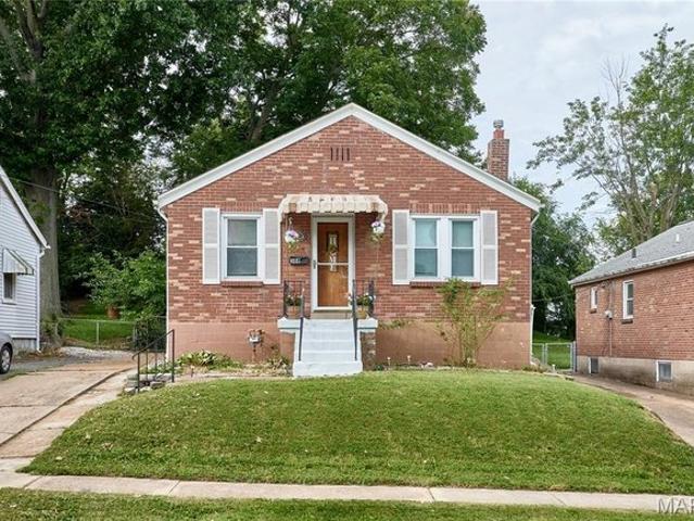 308 Bayless Ave, Saint Louis, MO 63125