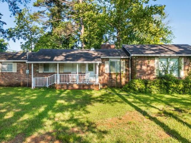 308 Beaver Rd, Fort Oglethorpe, GA 30742