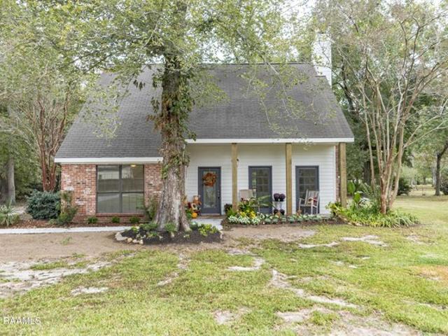 308 Burdin Rd, Lafayette, LA 70508