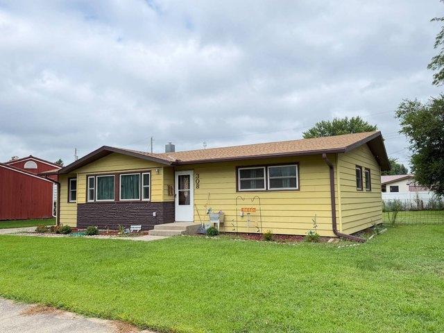 308 E 7th Ave, Ainsworth, NE 69210