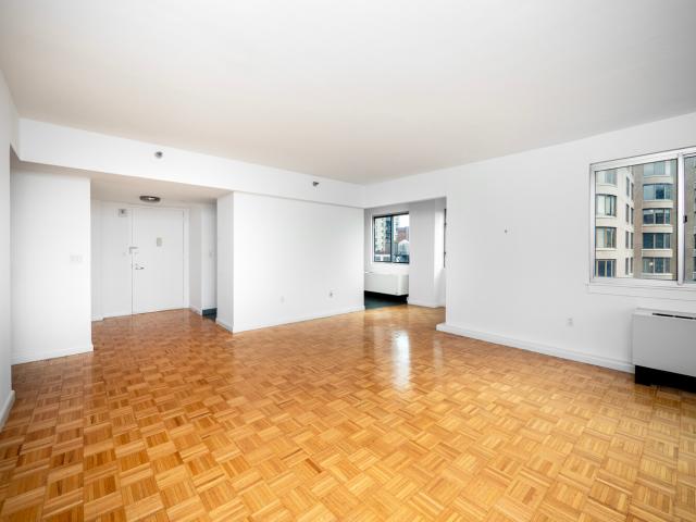 308 E 38TH Street 19A