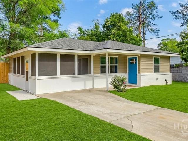 308 E 4th St, Springfield, GA 31329