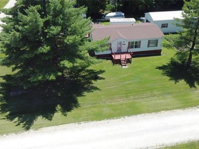 308 E Montgomery St, Bellflower, MO 63333