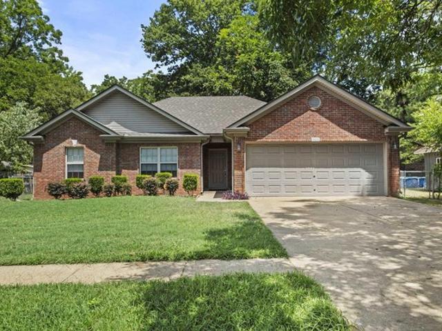 308 E Myrtle St, Cabot, AR 72023