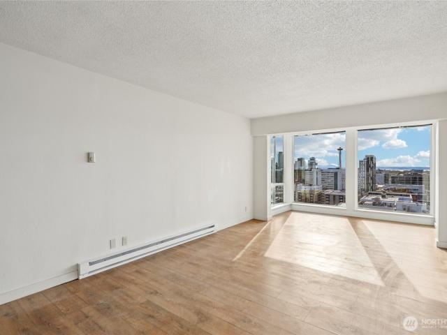 308 E Republican Street # 608