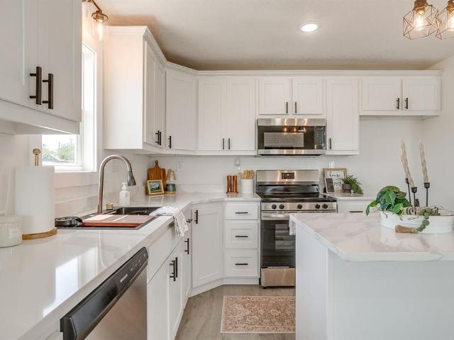 308 E South