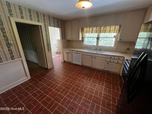 308 Forest Hills Road NW