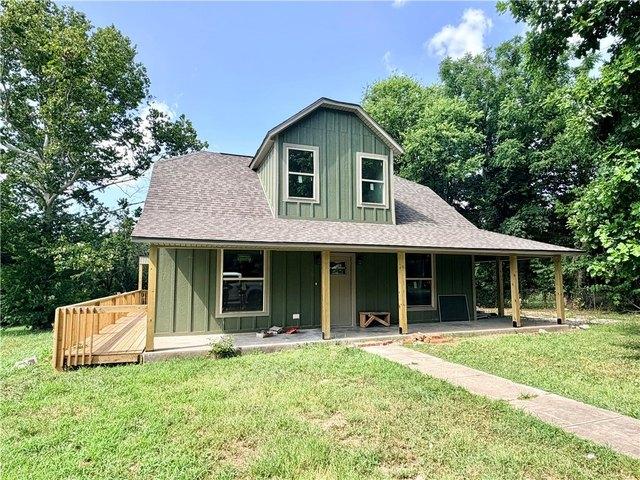308 Flickinger St, Sulphur Springs, AR 72768