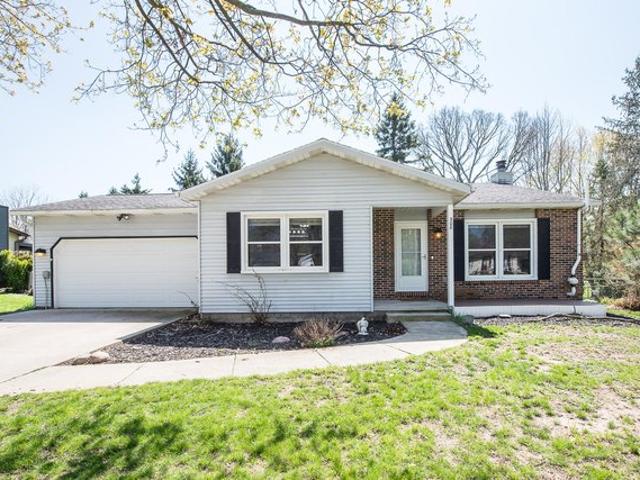 308 Oak Tree Dr, Clinton, MI 49236