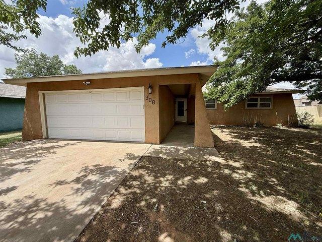 308 LA Salle Dr, Clovis, NM 88101