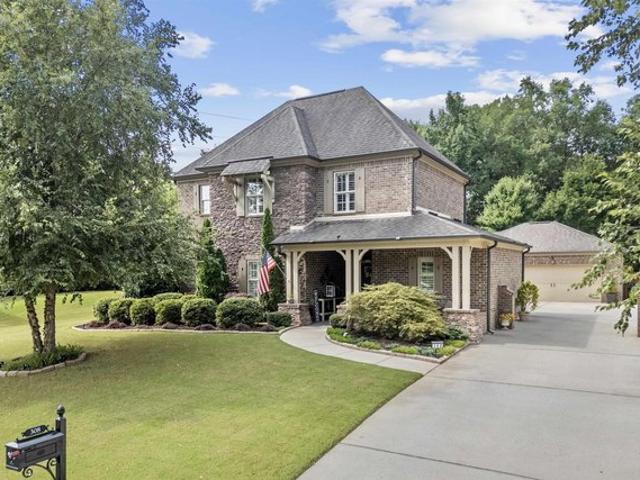 308 Lakewood Cir, Helena, AL 35080