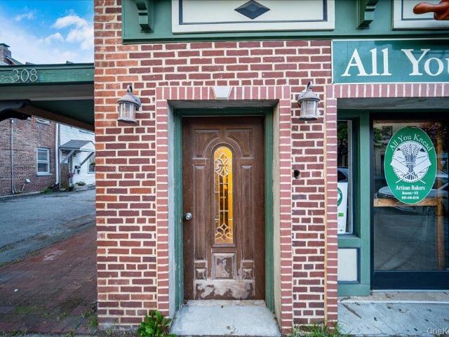 308 Main Street 2