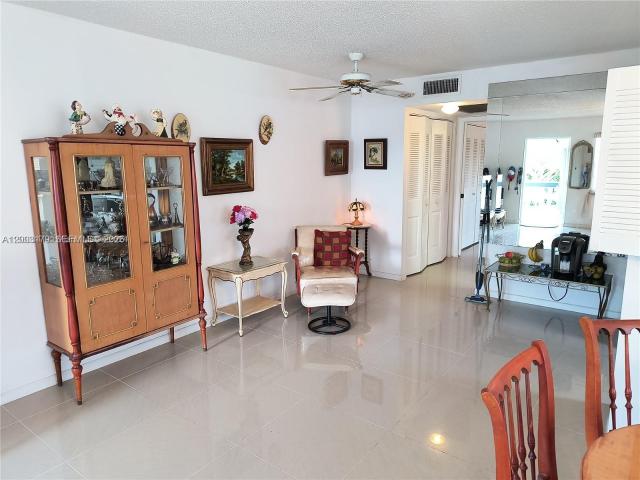 308 Markham N, Deerfield Beach, FL 33442 | MLS #A12003 | Compass