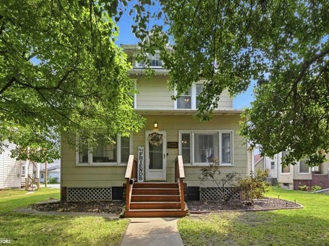 308 N 3rd St, Oskaloosa, IA 52577