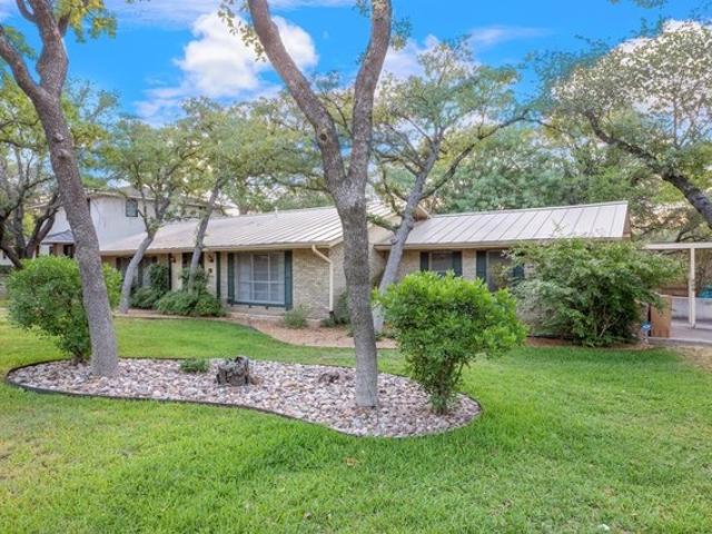 308 Tanglewood Dr, Fredericksburg, TX 78624