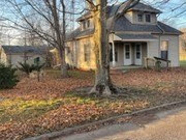 308 N Vine St, Waynetown, IN 47990