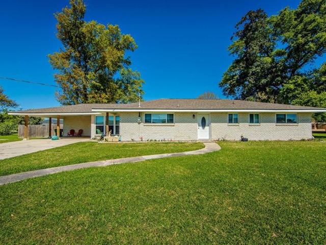 308 N Willow St, Lockport, LA 70374