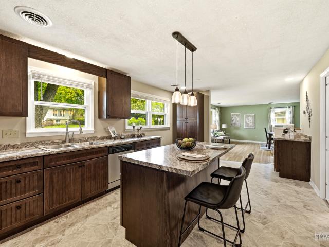 308 N Brookshore Drive