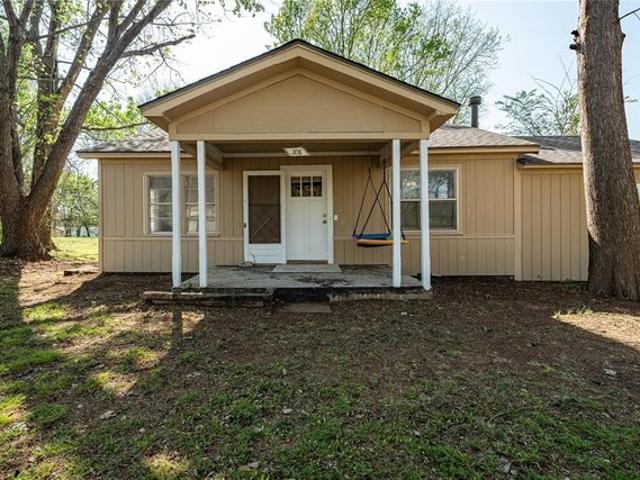308 N Clayton Ave, Wynnewood, OK 73098
