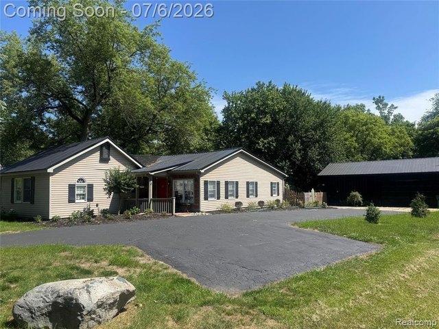 308 N Seymour Rd, Flushing, MI 48433