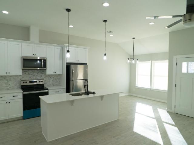308 S 12th St, Unit B, Conroe, TX 77301 | MLS #81774 | Compass