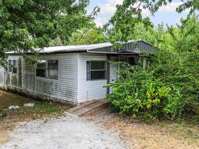 308 S 39th St, Rogers, AR 72758