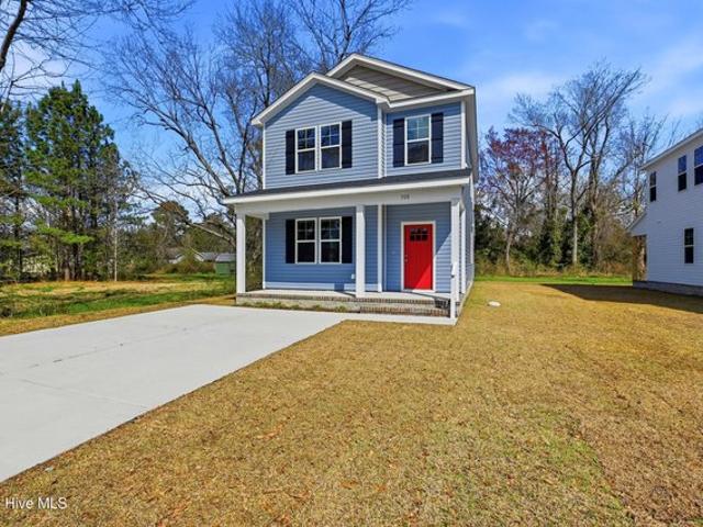 308 S Vann St, Burgaw, NC 28425