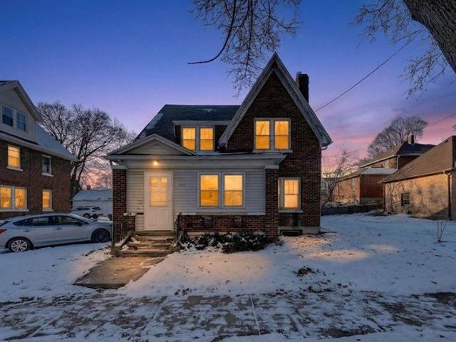 308 S Brooks St, Madison, WI 53715