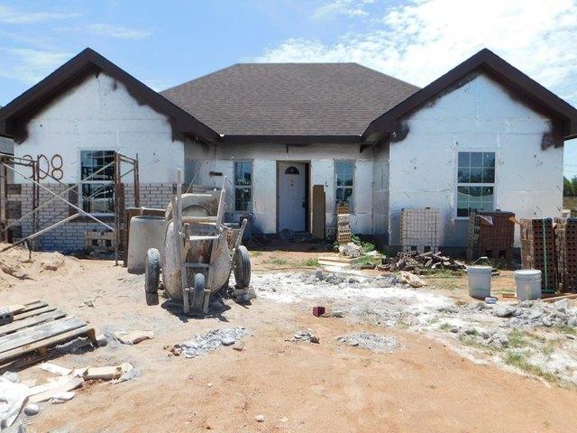 308 S Carver St, Midland, TX 79701